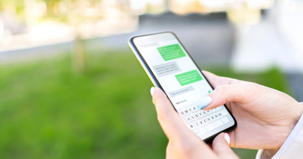 How to write a rent reminder text message (sample included)